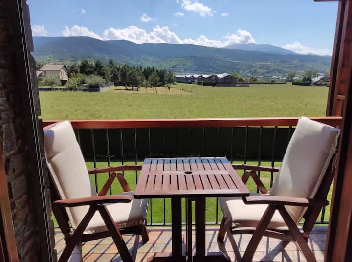 Cal Querol Palau, Parking, Fútbol I Tennis - Puigcerdà