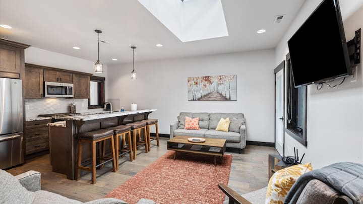 Charming Condo In Downtown Whitefish - Whitefish, MT