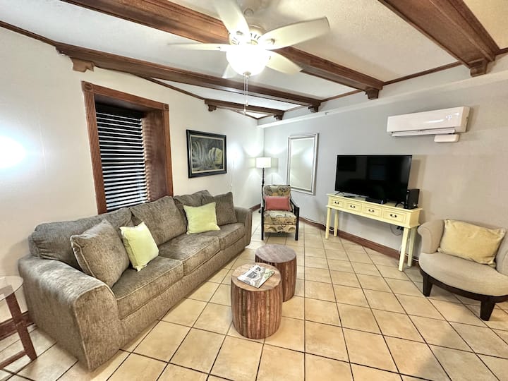 Beachside Colony Oceanfront Resort *Colony Suites - Tybee Island