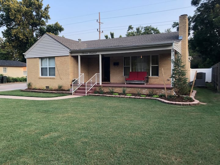 Huntington Hideout - Norman, OK