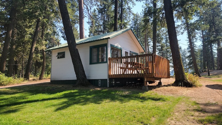 Granite Point Resort - Cottage #8 - Loon Lake, WA