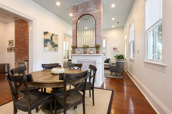 Upscale Cbd Home | Near Fq - Gretna, LA
