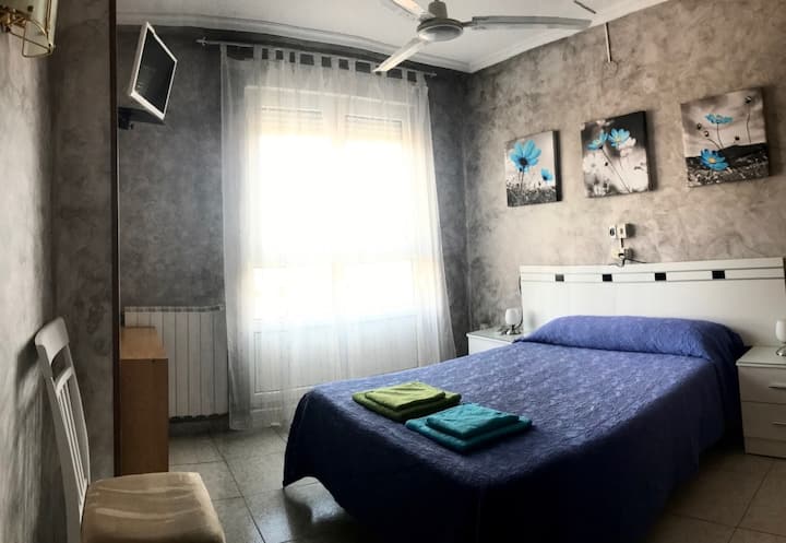 Hostal Sol Naciente - Individual. Baño Privado ... - León