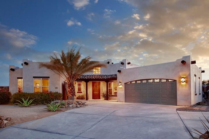 Unwind In Style – Palm Springs Luxury Living - Palm Springs