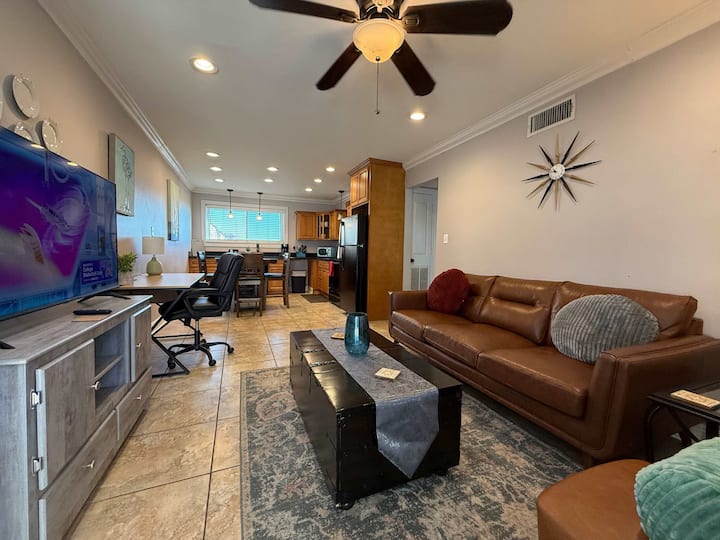 2 Br With Pool & Washer Dryer - 배턴루지