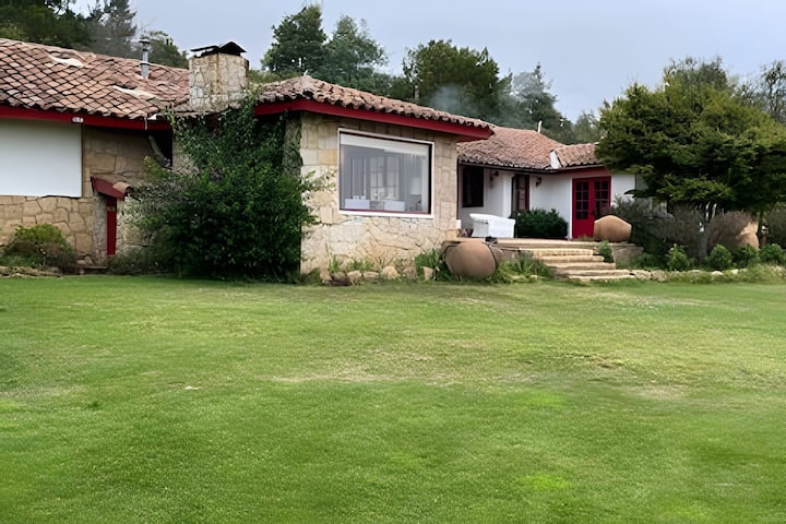 Casa De Campo Con Vista Al Mar - Pelluhue