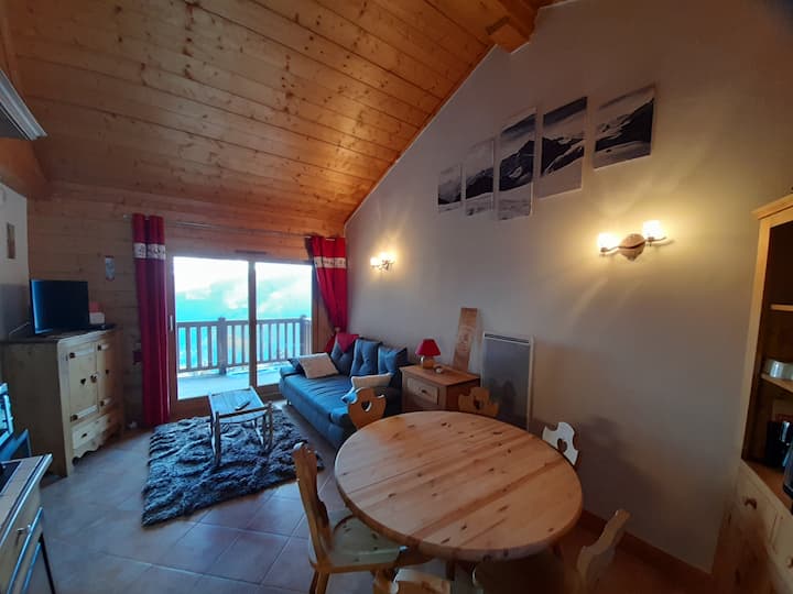 Superbe Appartement Avec Piscine  100 M Des Pistes - Ugine