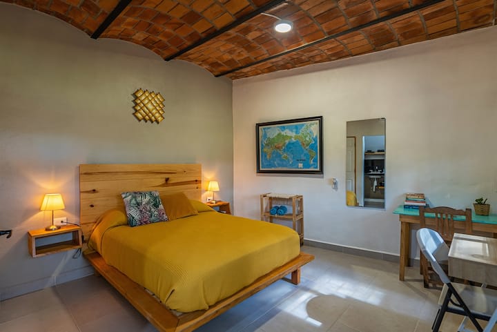 Studio Near Beach, Ac, Kitchenette, Shared Terrace - Sayulita