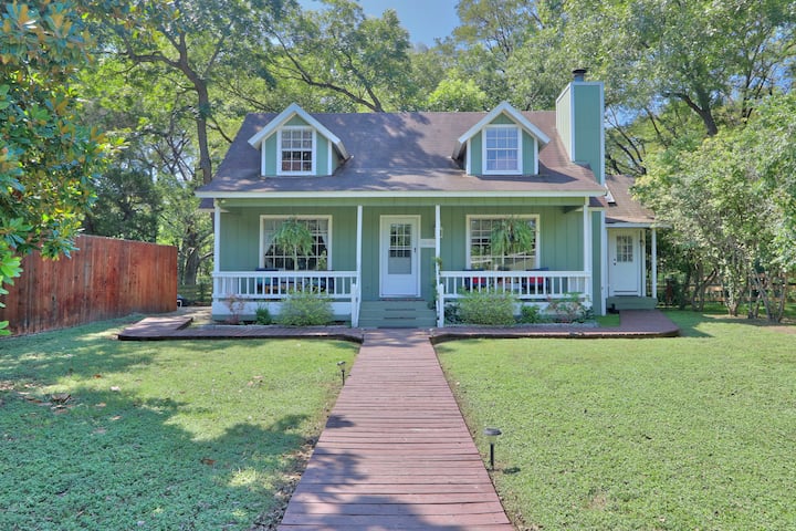 Creekside Cabins - Cypress Creek House - Wimberley, TX
