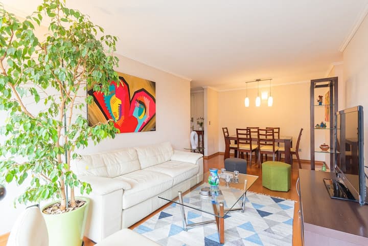 Uptown Design 2br W/ Parking, Wifi, Tv, Pool & Gym - Las Condes