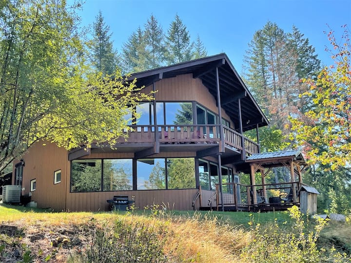 Valley View Cabin | Ac, Fireplace, Bbq, Mt. View - Packwood, WA