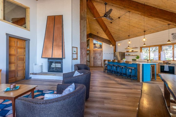 Lake Loveland Chalet - Loveland, CO