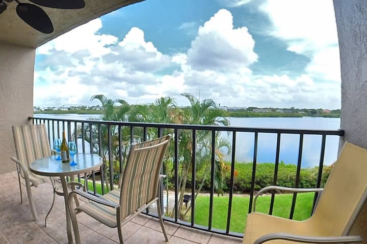 Casa Con Vista,sea Club #104~water View, Pool! - Indian Shores, FL