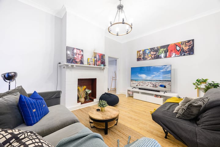 Spacious 4br Straithfield House Close 2 Airport - Carlton