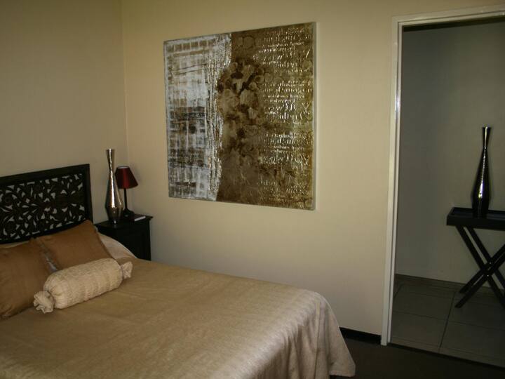 Tamboti 2-standard Double Self Catering - Malelane