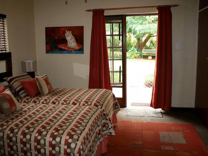 Tamboti 3-standard Twin Self Catering - Malelane