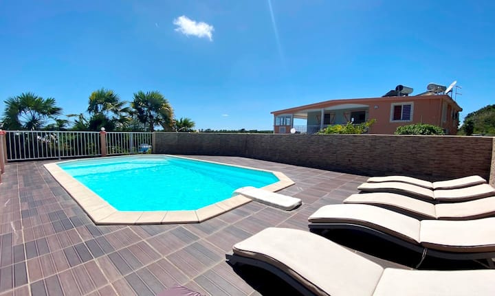 Villa à St François G036 - 6 Chambres Piscine - Guadeloupe