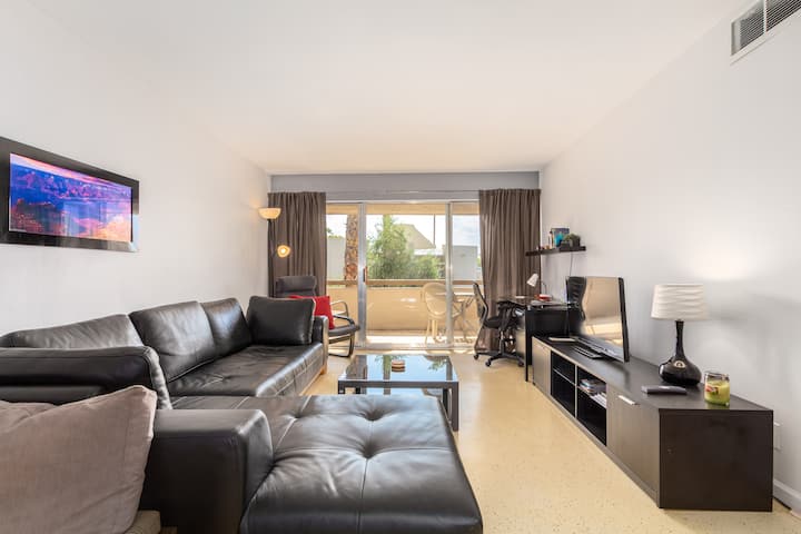 One Bedroom Condo Close To All The Action - Scottsdale, AZ