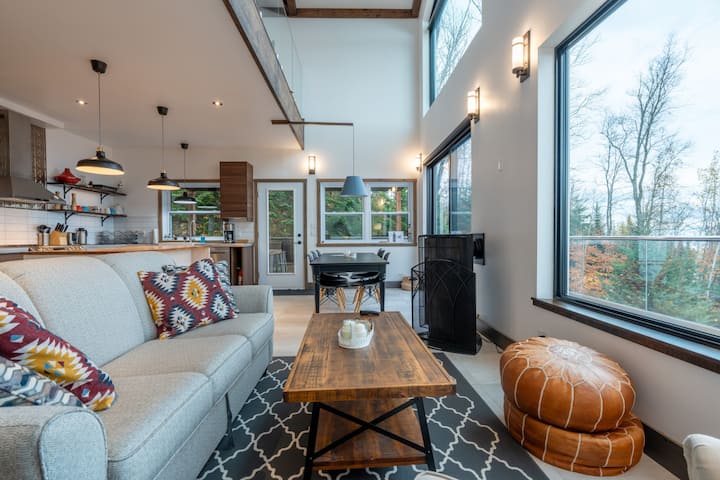 P'tite Ferme Baie Stpaul | Vue| Spa |Table Billard - Charlevoix