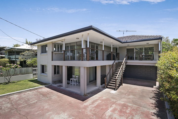 Spacious And Comfortable 3 Bedroom Upstairs Unit Very Close To Beaches. - Point Lookout