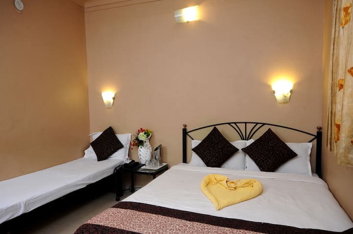 Family Deluxe Room Non Ac - Mahabaleshwar