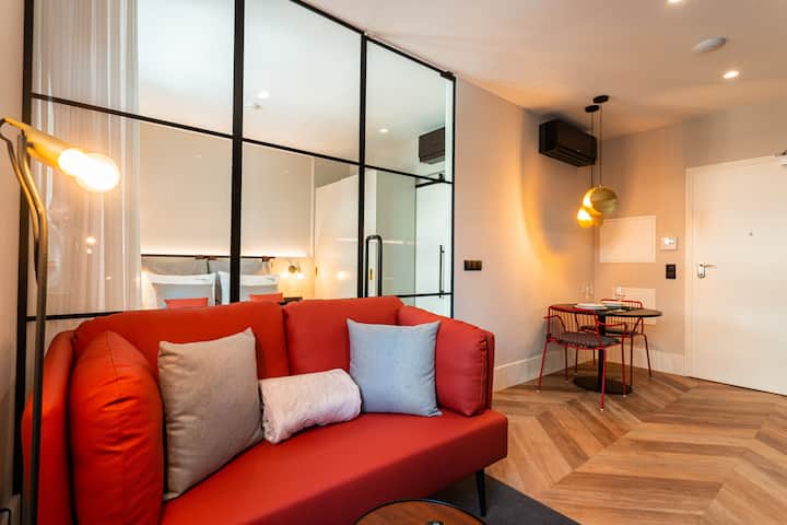 Flh Viola Market Flat Iii - Funchal