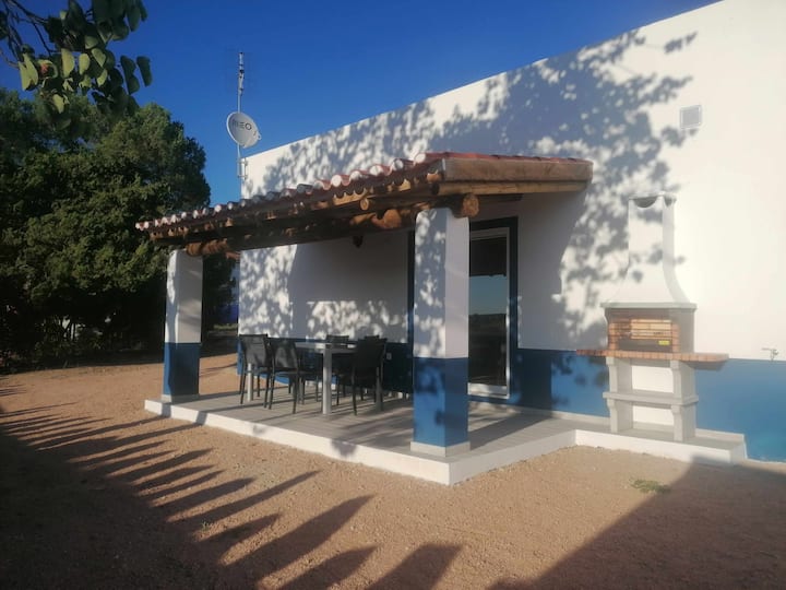 Casa Lilás (Casa Nº3) - Santa Eulália