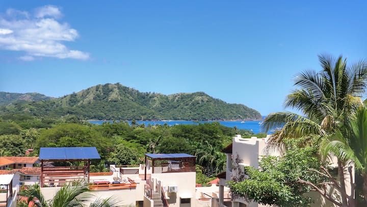 Oceanviews On A Budget - Massive Rooftop Patio - Playa Hermosa