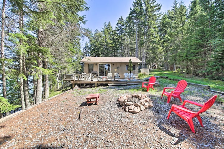 Cozy Cottage On Cat Cove W/ Wraparound Deck! - Stonington, ME