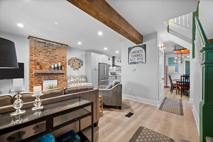 Modern & Cozy Getaway-walk To Scenic Overlooks - Pittsburgh, PA