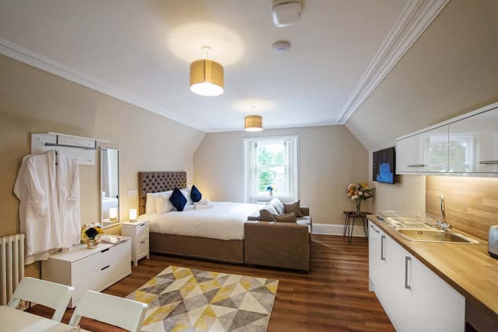 Rosedene Highland House - King Studio Apartment 5 - インヴァネス