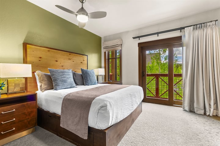 Downtown Hyatt Studio | Walk To Peak 9 & Main St - Copper Mountain, CO