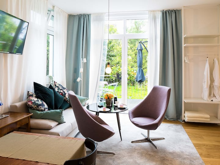 Apartment Am Apfelbaum, 45sqm, Balcony, 1 Living/bedroom, Max. 4 Persons - Reutlingen