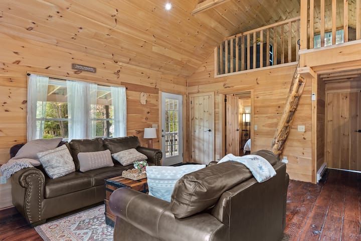 Brand New Cabin Fire-pit, Near Oneonta Dream Park - Maryland, NY