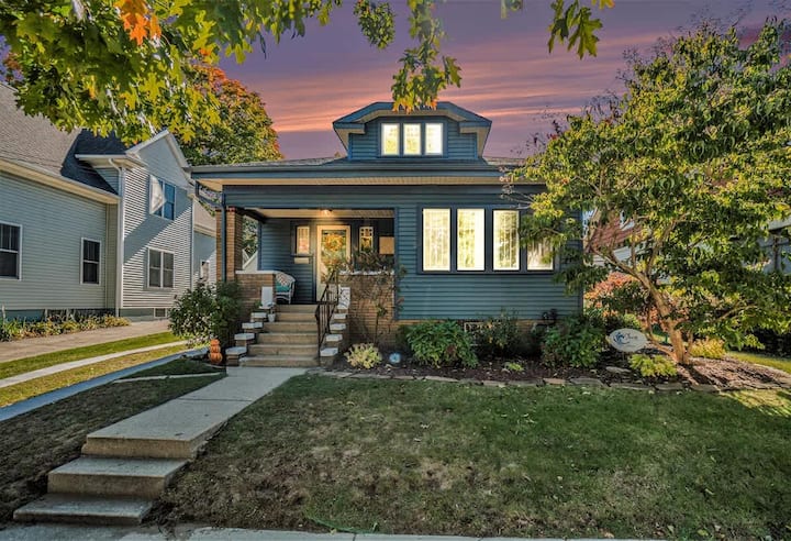 Breezy Beach Bungalow - Van Buren State Park, South Haven Charter Twp