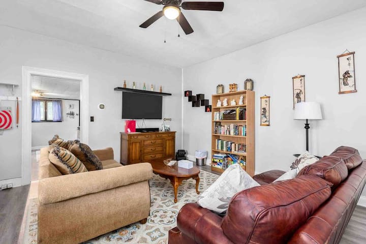 Historic Campbell House By The Falls - Watkins Glen, NY