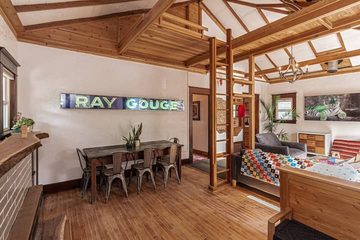 Cozy & Chic | Close To City Creek - Pocatello, ID