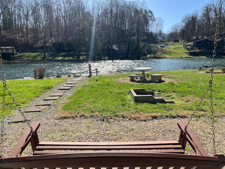 Pappaw's Fishing Pad #2 | Riverfront Fly Fishing - Bristol, TN