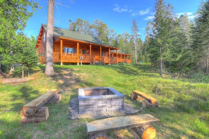Pine Cabin At Rangeley Lake Resort - A Cozy Cabin! - Rangeley, ME