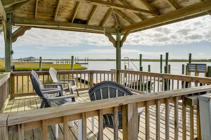 Waterfront Hampstead Home: Dock & Waterway Access! - Hampstead, NC