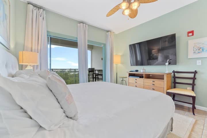 Seacrest Inn Condo, Corner Studio With Wrap-around Balcony - Alys Beach, FL