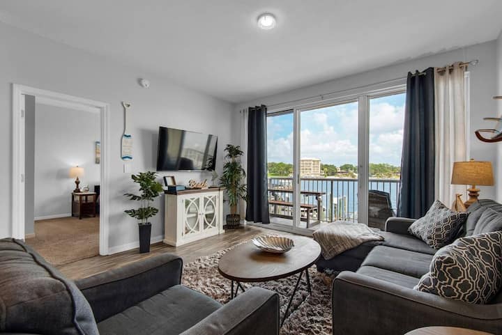 Stunning Water Views! No Cleaning Fee - Fort Walton Beach
