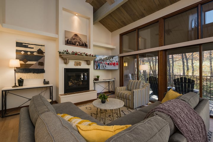 Short-term Rental Data for 200 Vacation Rentals in Tamarron, Colorado