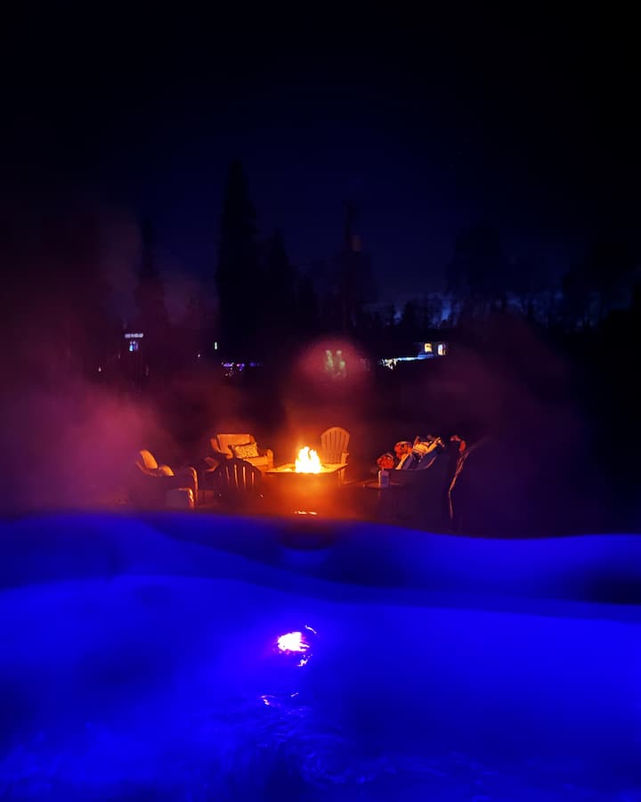 Luxury Waterfront King 2 Br-hottub - Fairbanks, AK