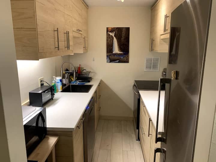 Spacious Studio Near Harvard Sq - Cambridge, MA