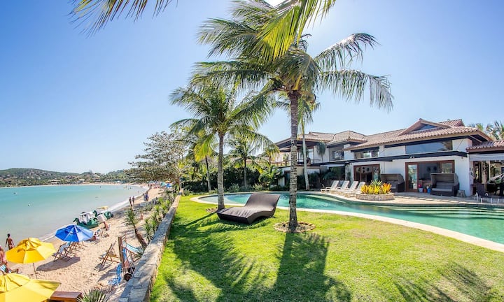 Lush Mansion Foot In The Sand Of Ferradura - Cabo Frio