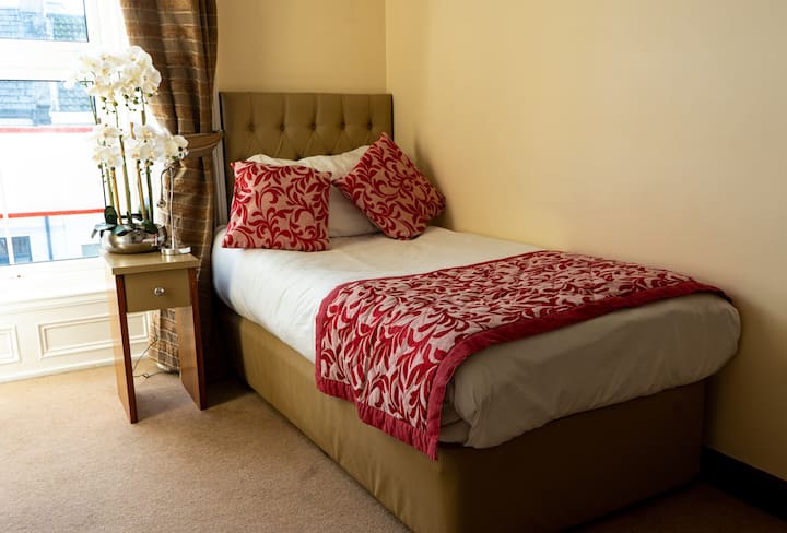 Single Room In Brogans Trim - Trim