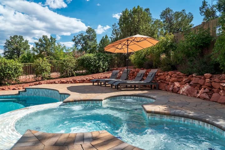 Myrinn – Family Retreat W/ View, Pool & Hot Tub - Sedona, AZ