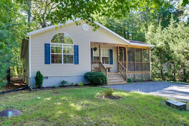 Quiet Ocean Pines Retreat: Dogs Welcome! - Ocean Pines, MD