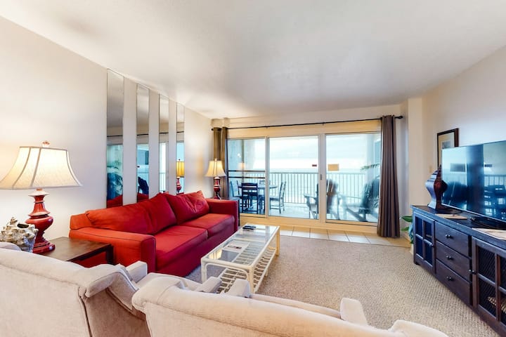 2br Gulffront 5th-floor | Balcony | Pool | Views - Gulf Shores, AL